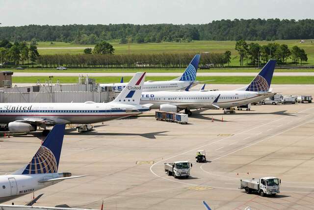 What's the best day to find cheap flights? We asked Expedia