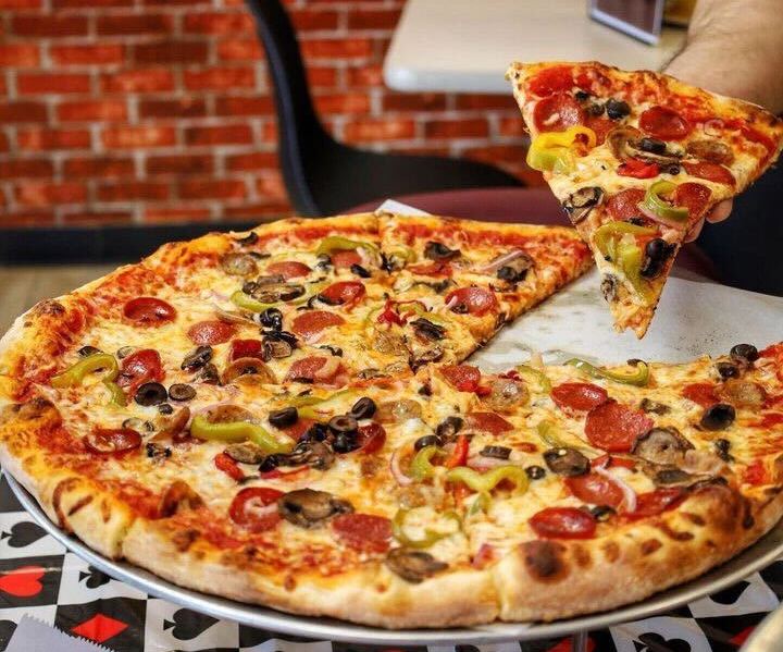 Las Vegas-themed pizzeria opens in San Antonio