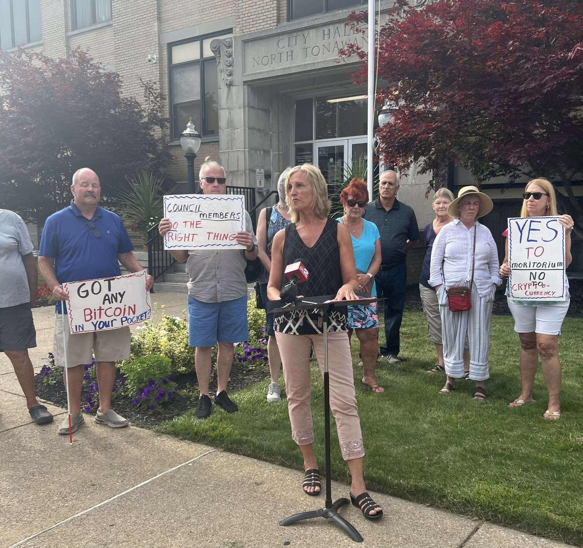 Digihost crypto mining increases emissions as residents voice concerns