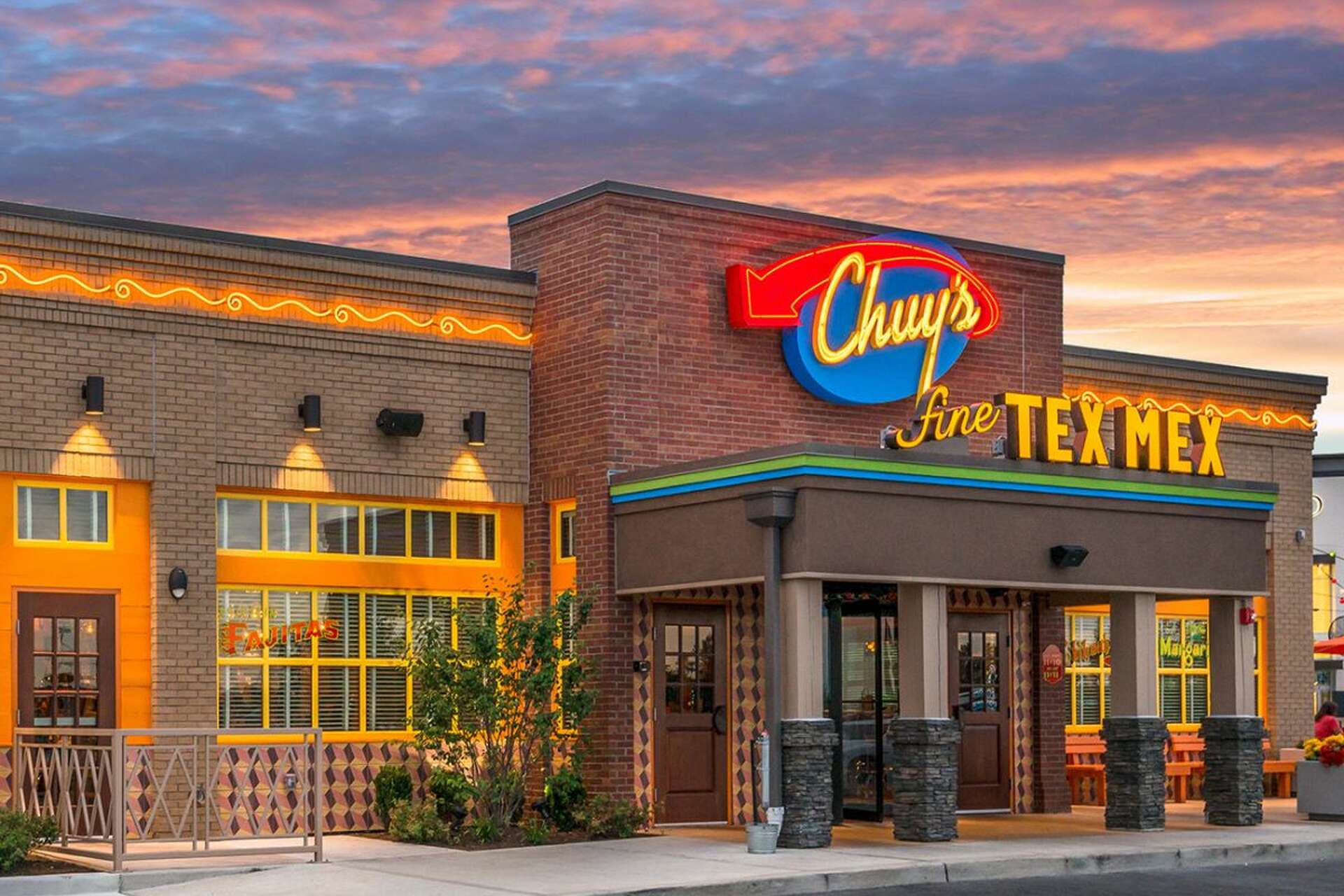 Chuy's to move headquarters from Austin to Orlando