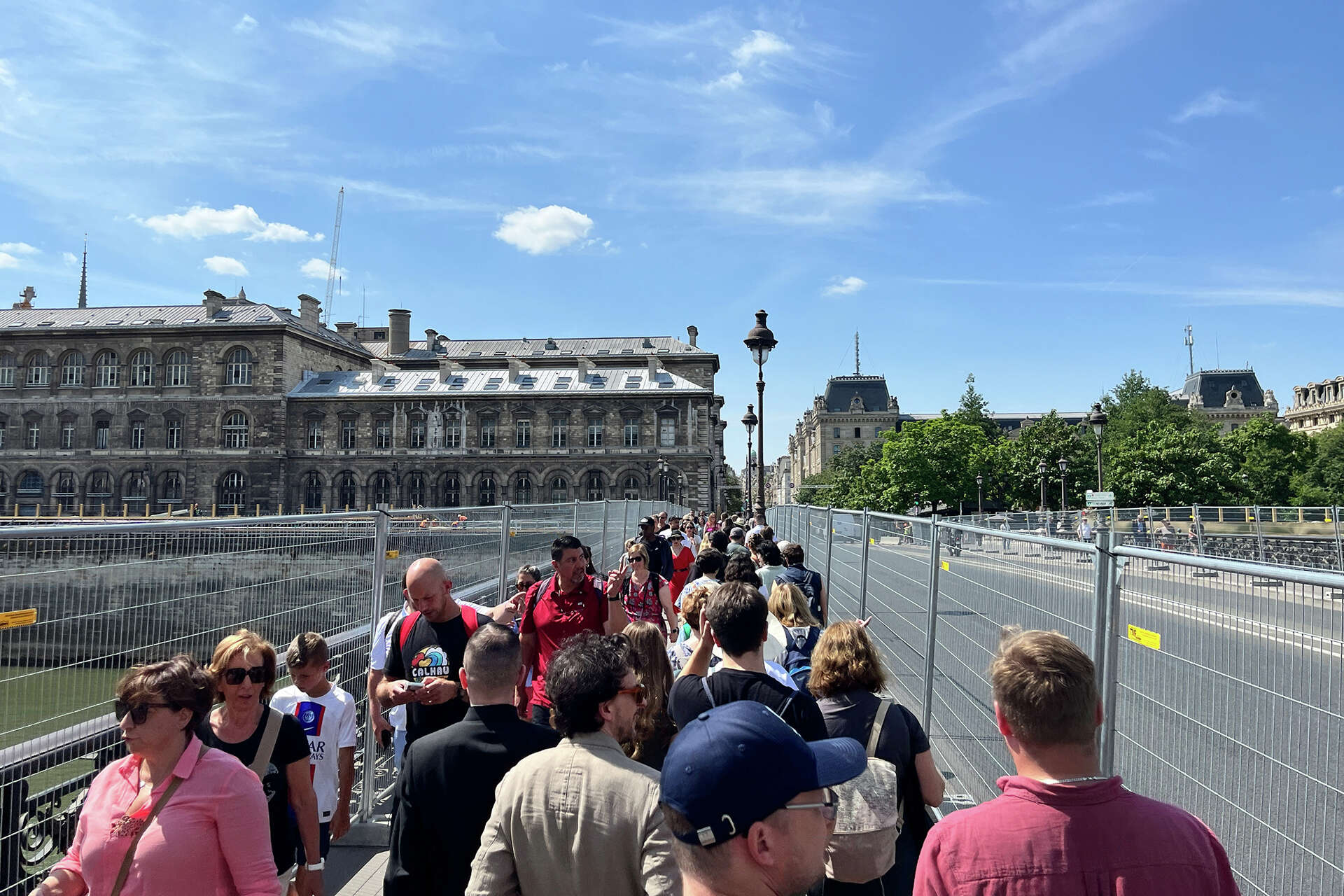Rude awakening for thousands of Paris tourists arriving for Olympics