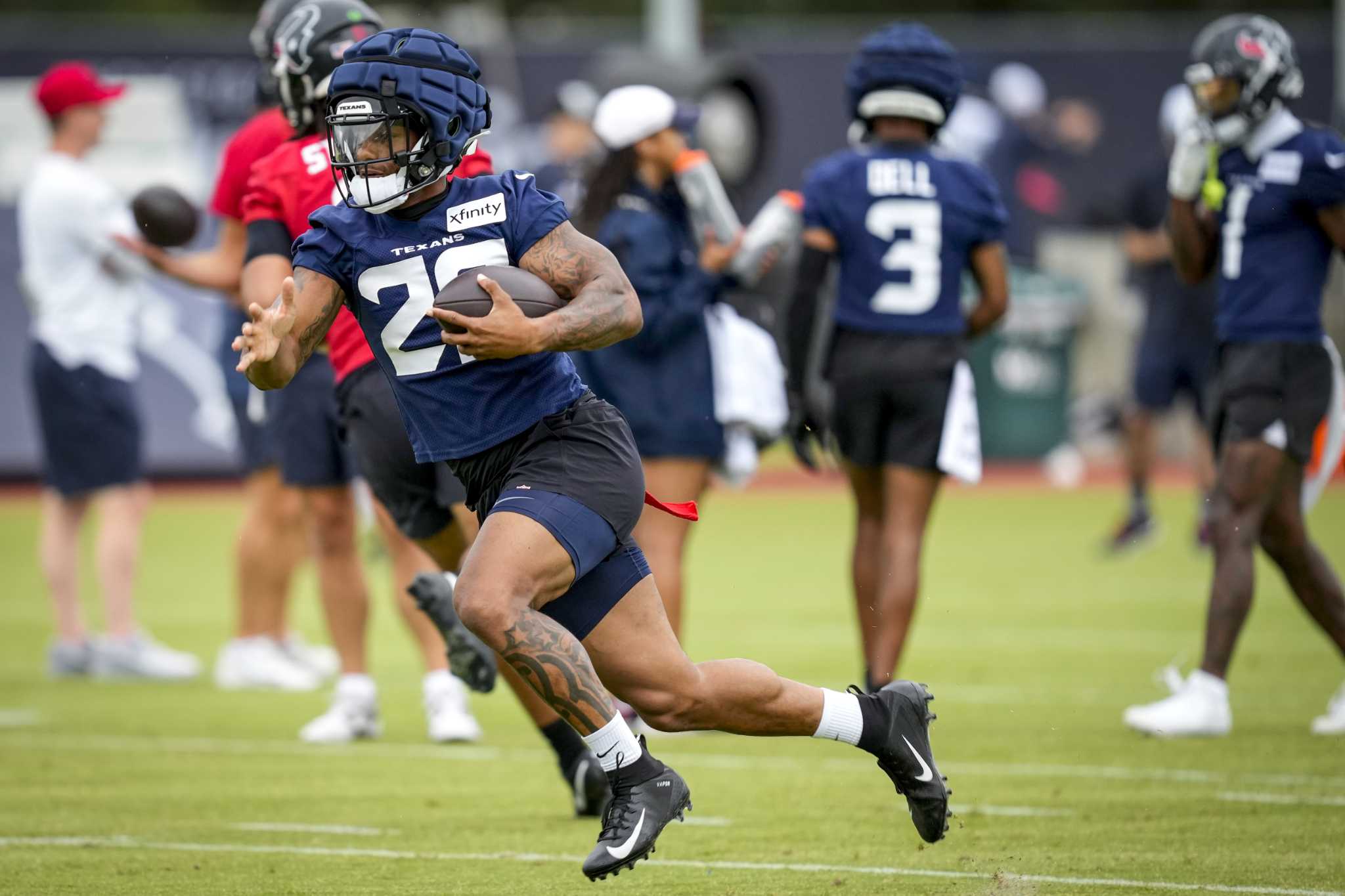 Houston Texans: How Joe Mixon is fitting in