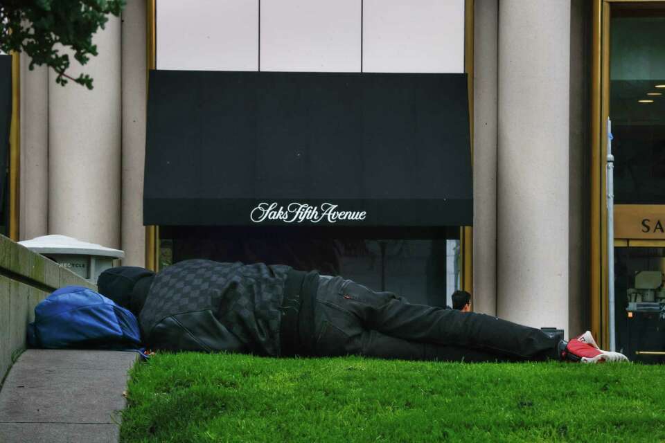 Saks Fifth Avenue in SF’s Union Square goes to ‘appointment’ shopping