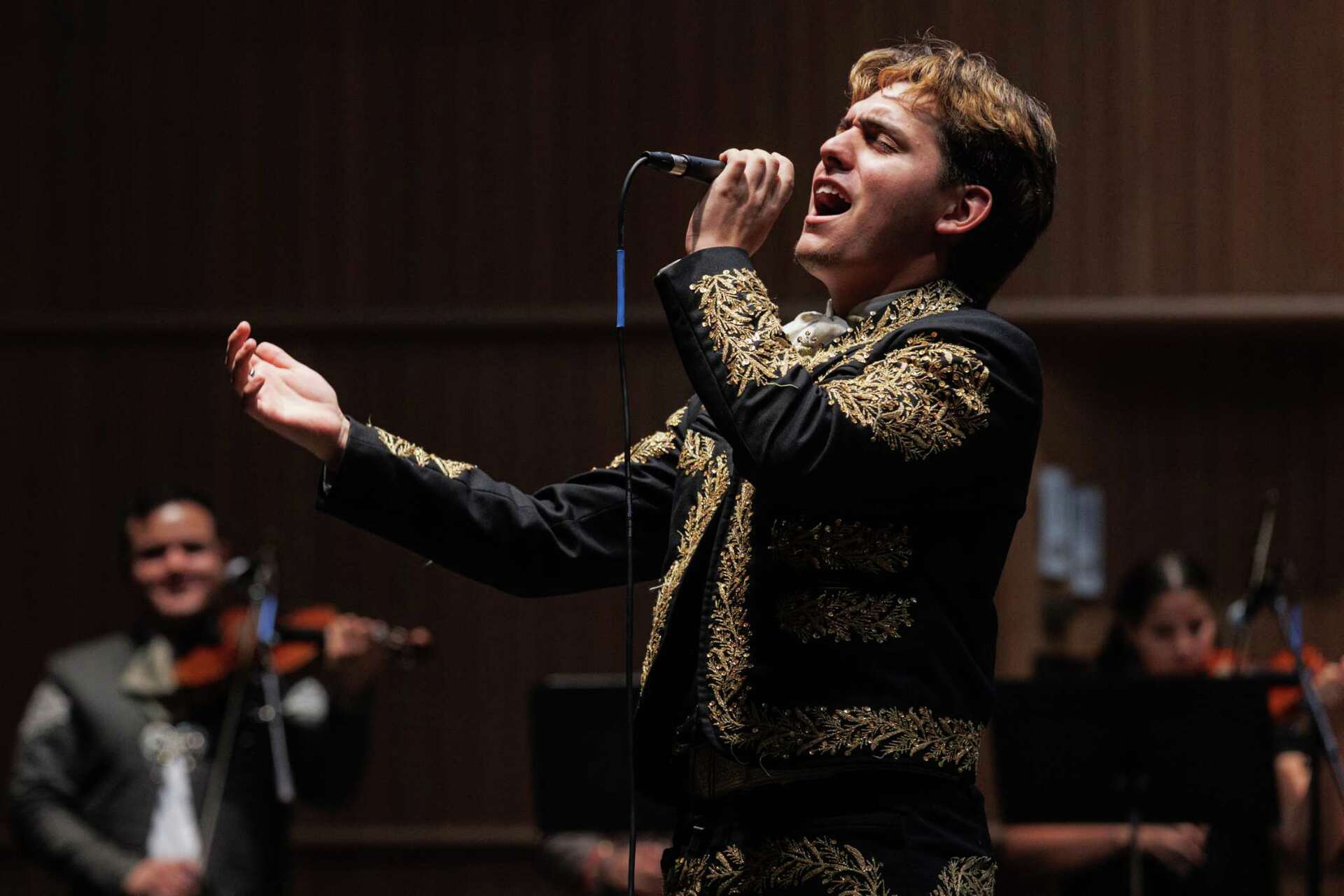 New UTSA mariachi camp connects people in growing music field