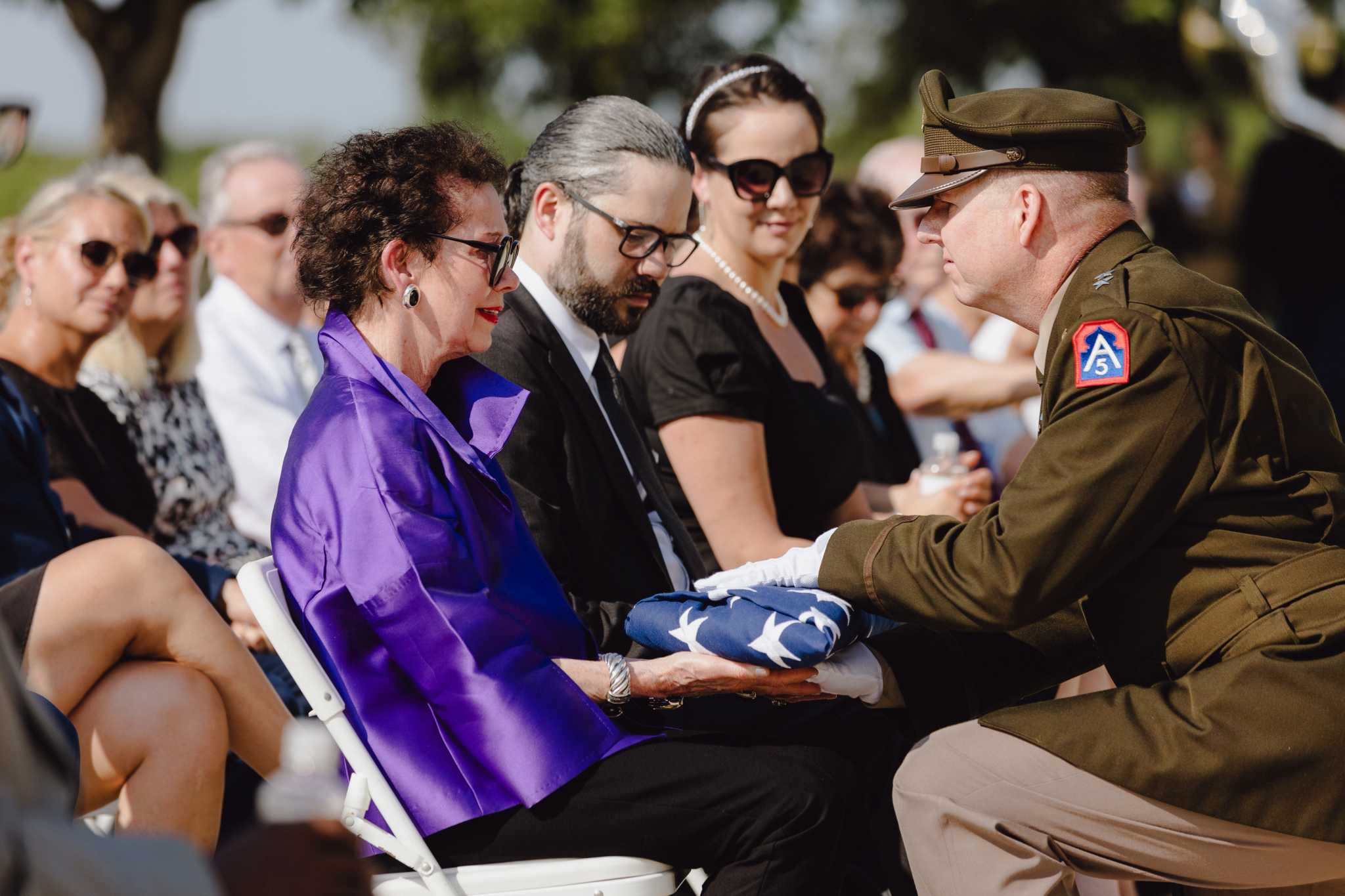 San Antonians say goodbye to former USAA CEO Joe Robles