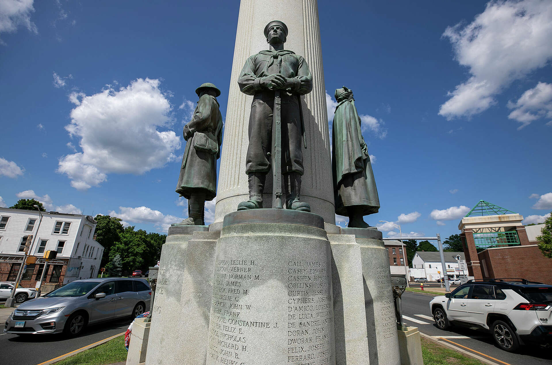 Meriden war monument smashed by car repaired and being fortified