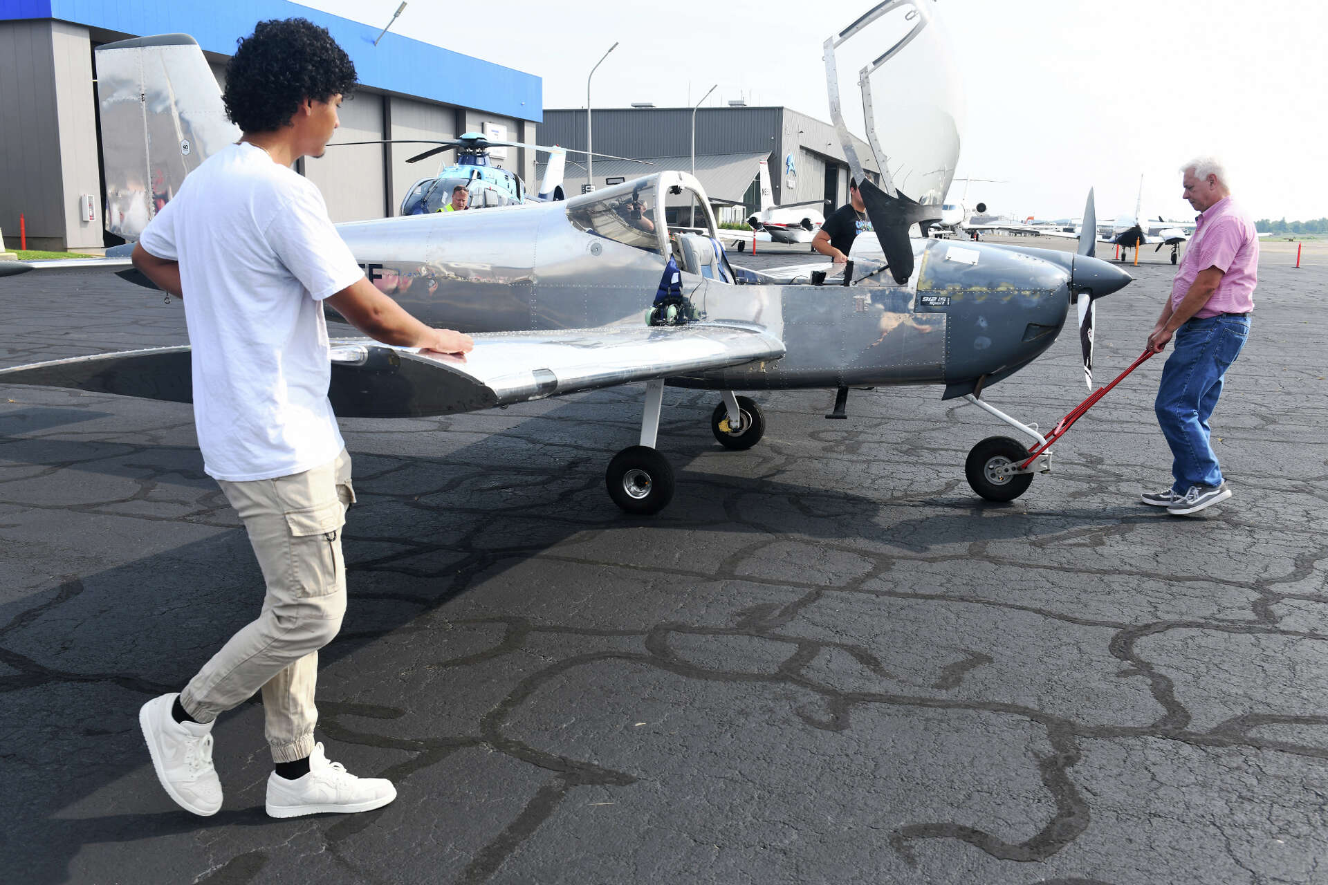 Students at Stamford's AITE could soon build their own airplane