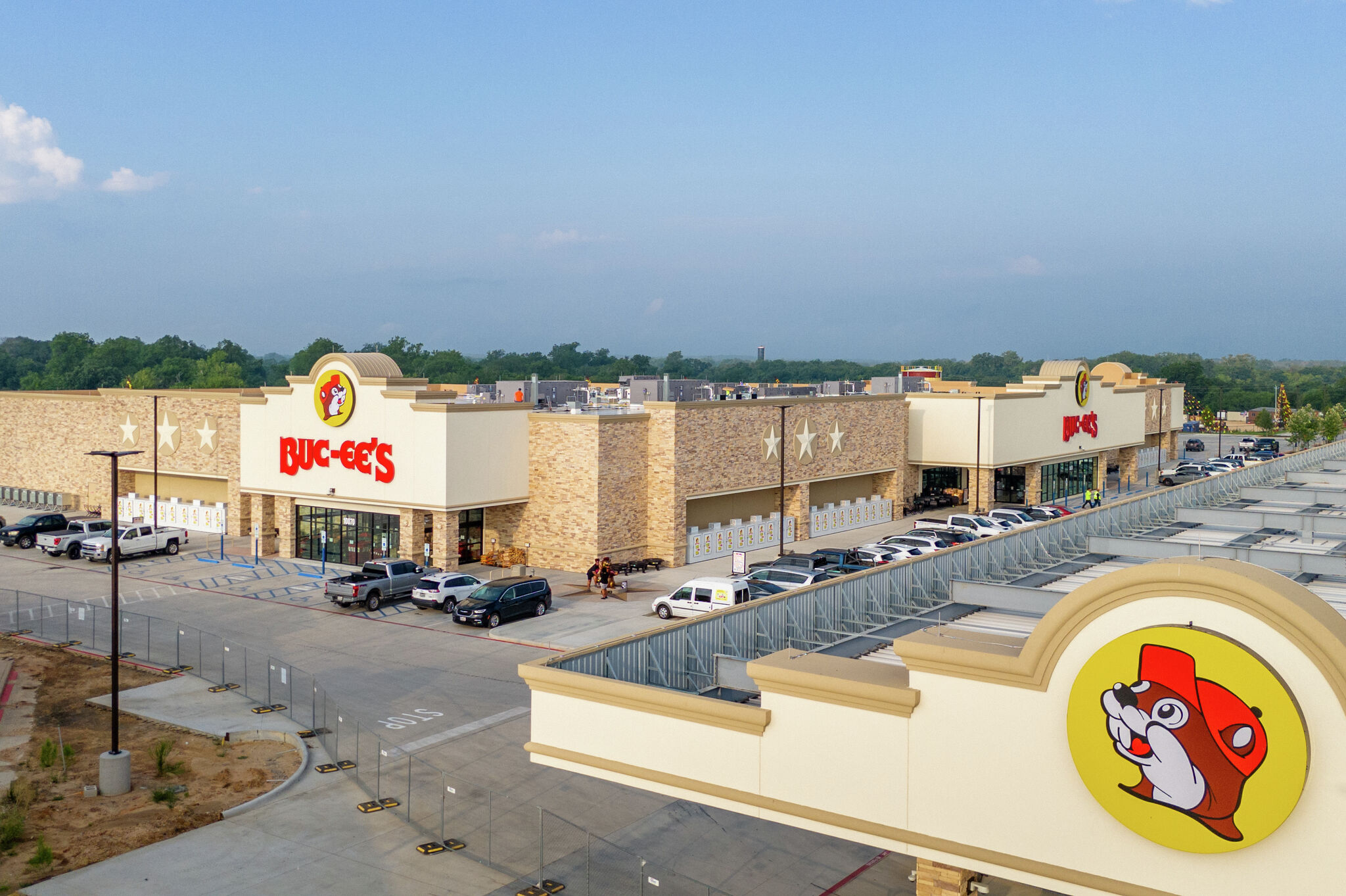 Buc-ee's faces online backlash for controversial billboard