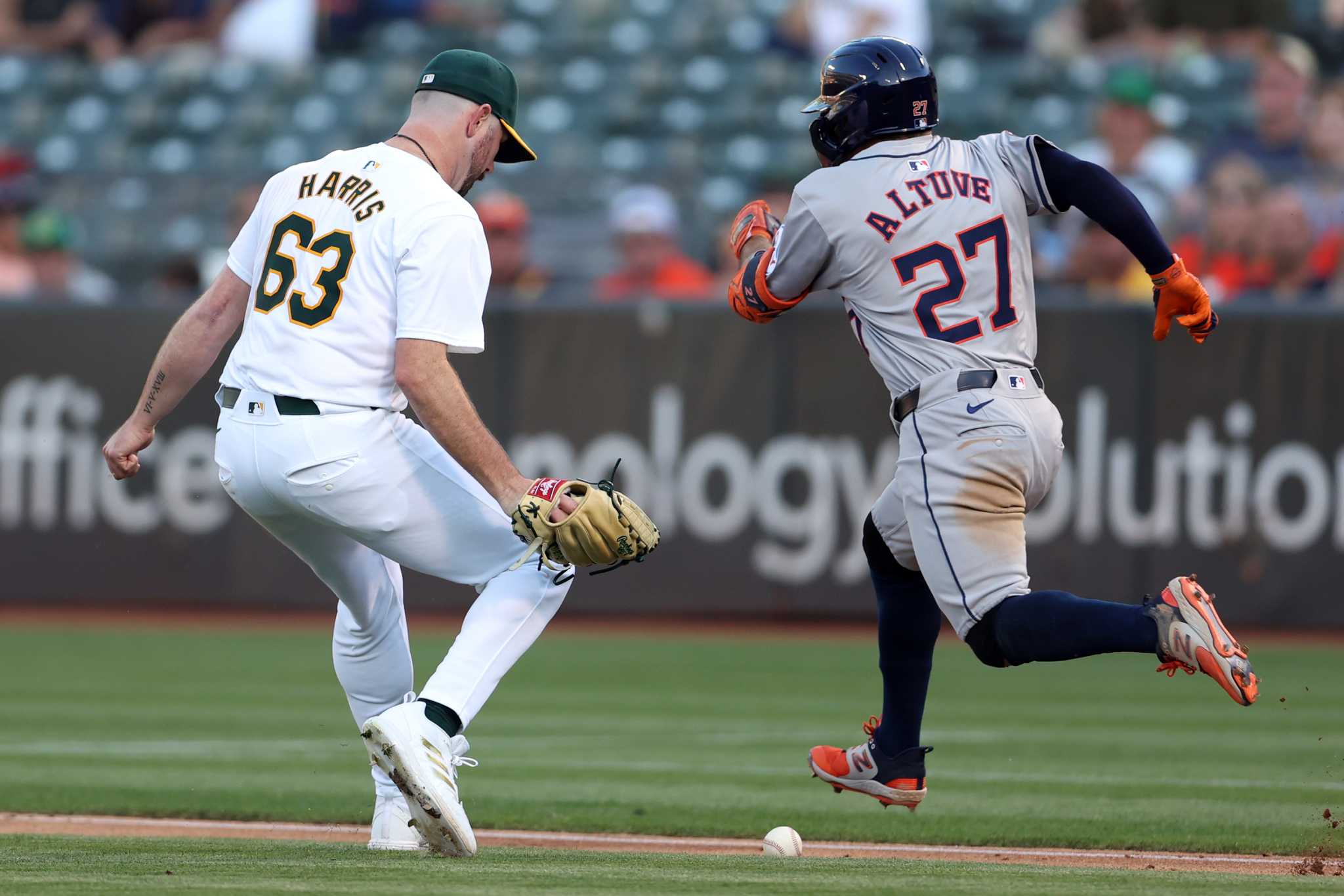 A's blank Astros as Hogan Harris pitches into seventh, strikes out 7
