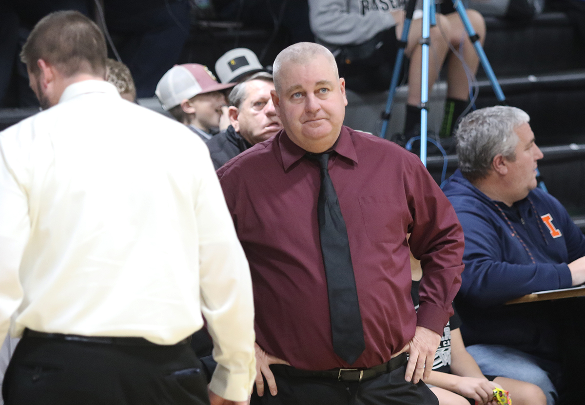 Longnecker has 'the island' excited for basketball at Calhoun