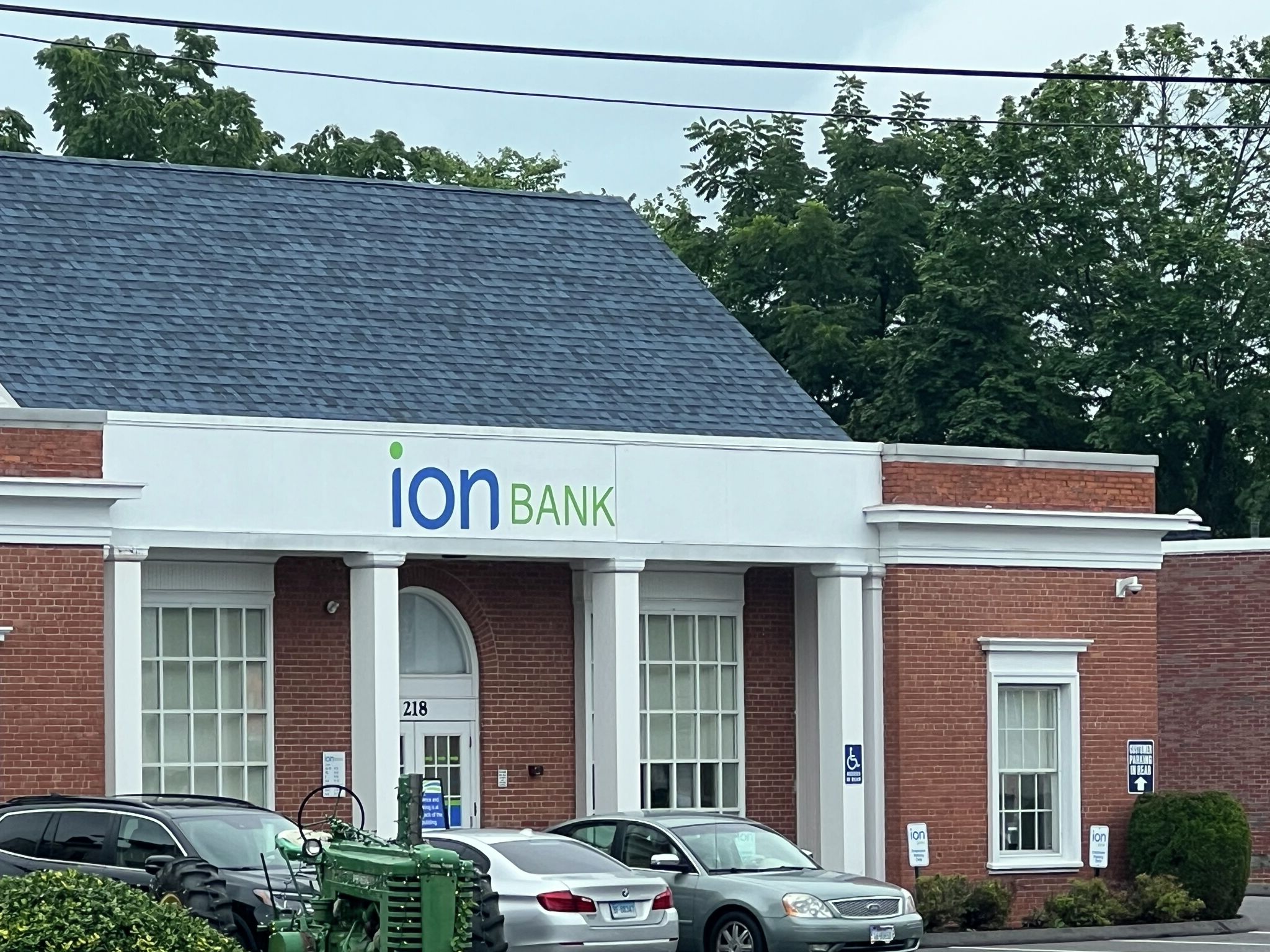 CT-based Ion Bank asks regulators to approve NJ bank acquisition