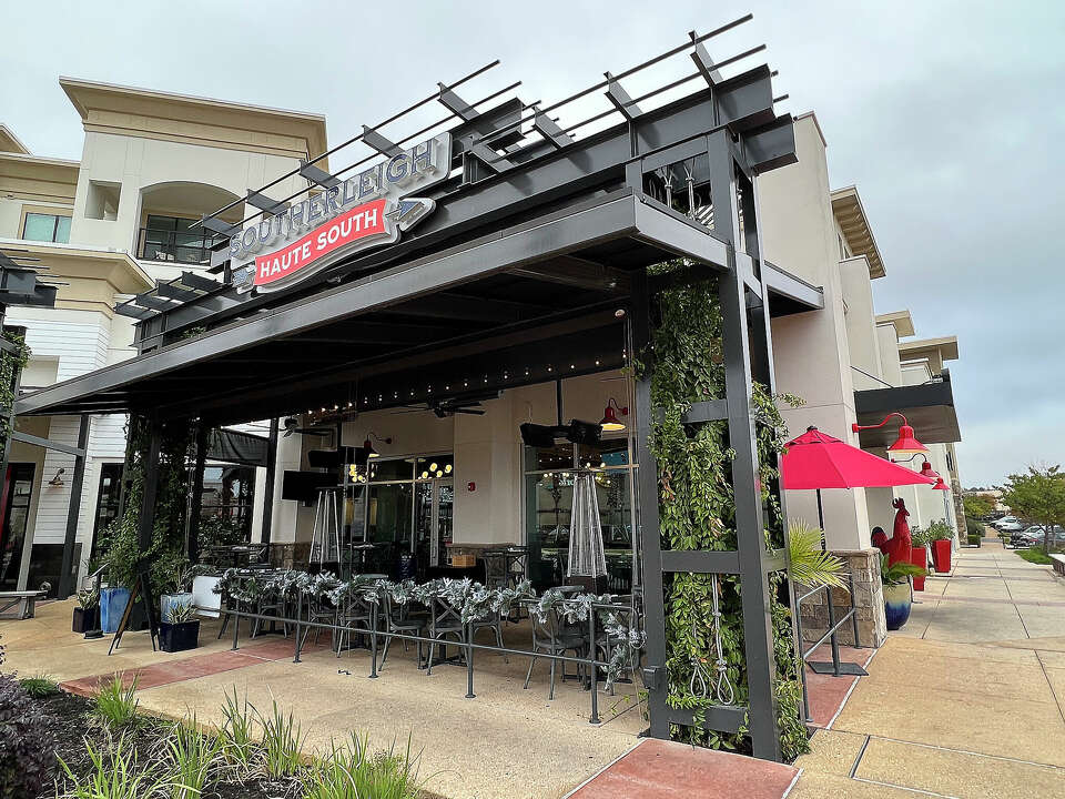 Restaurants at the rim store