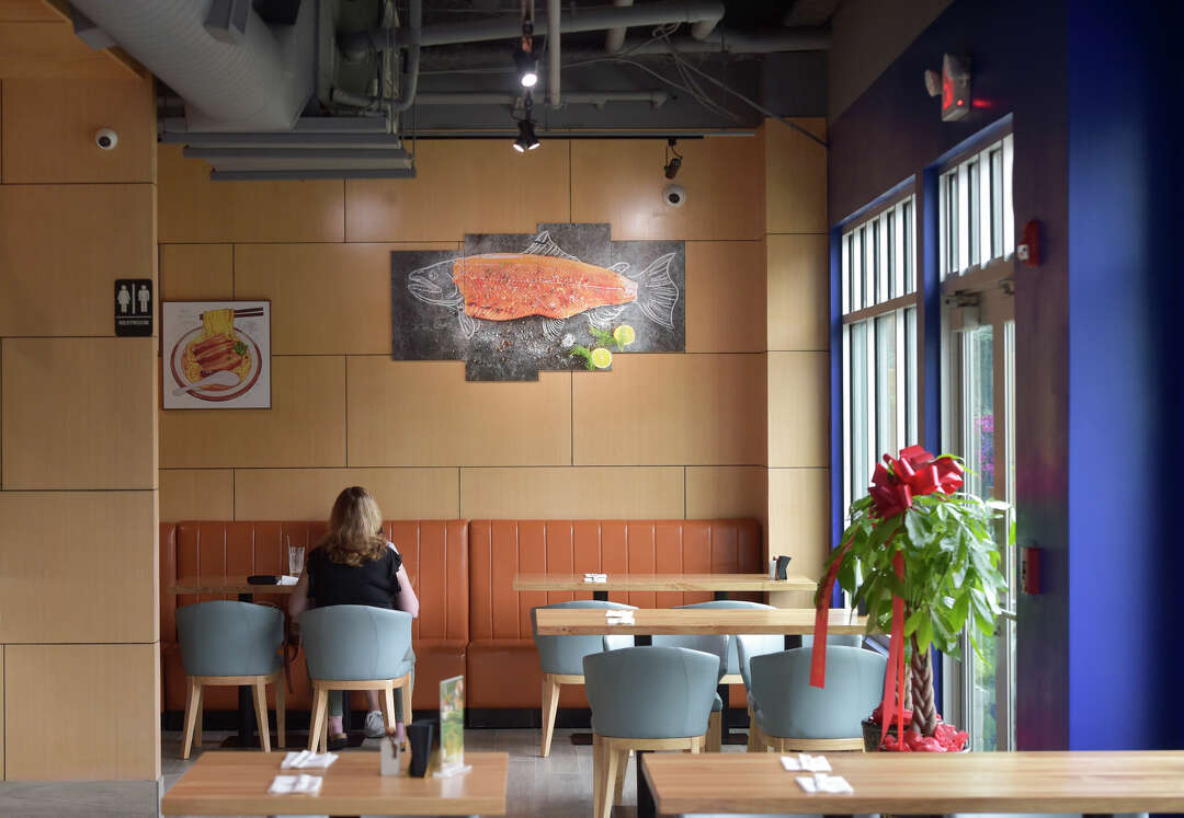 Asian cuisine restaurant, Tomo 202, opens in Brookfield: 'A good fit'