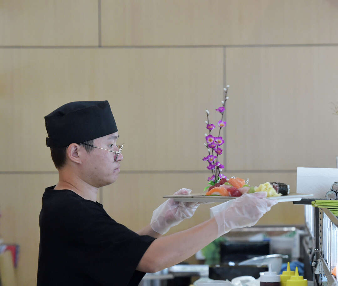 Asian cuisine restaurant, Tomo 202, opens in Brookfield: 'A good fit'