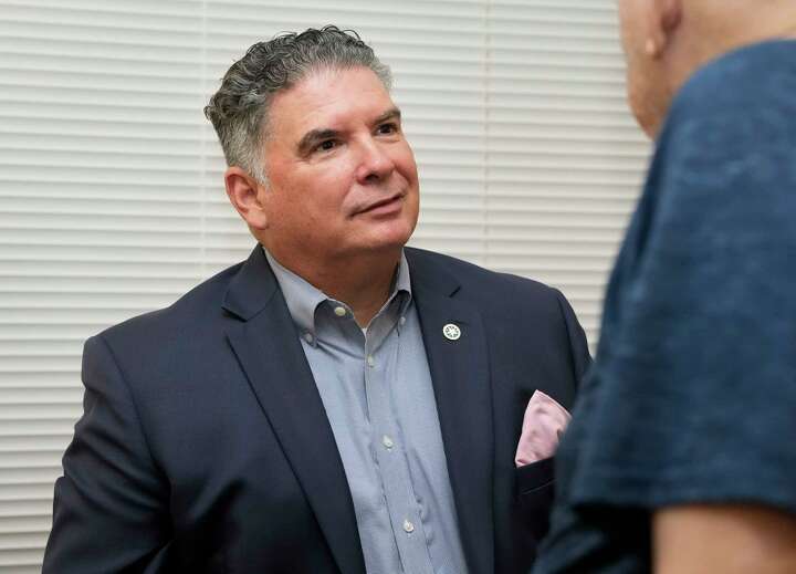 Houston police's new chief is Katy's Noe Diaz, Whitmire says