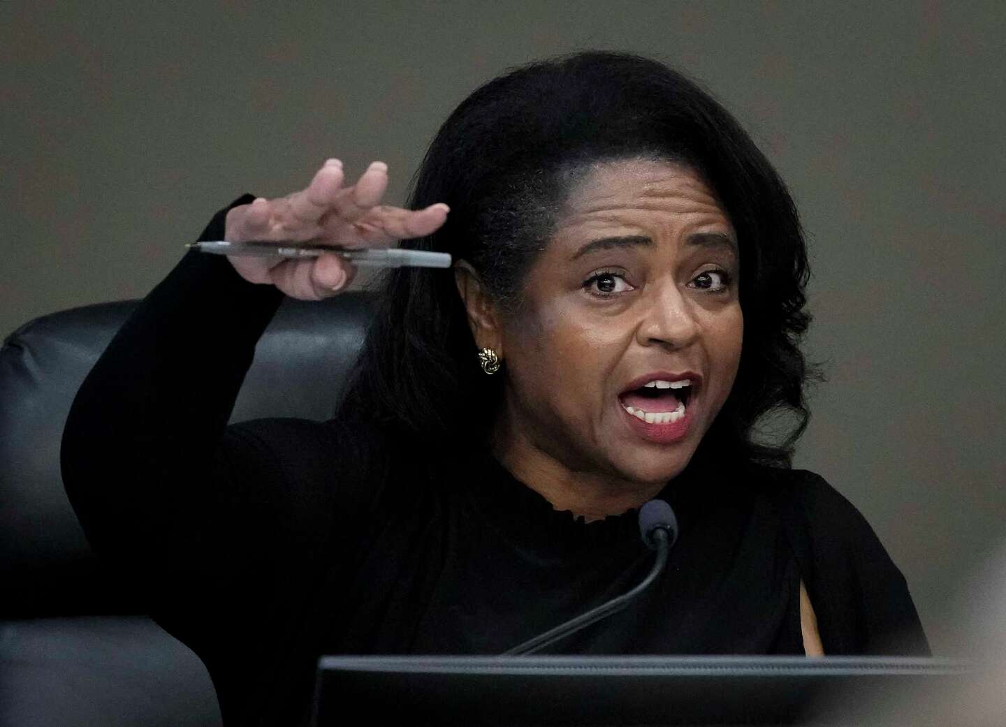 Humble ISD board votes to fire superintendent