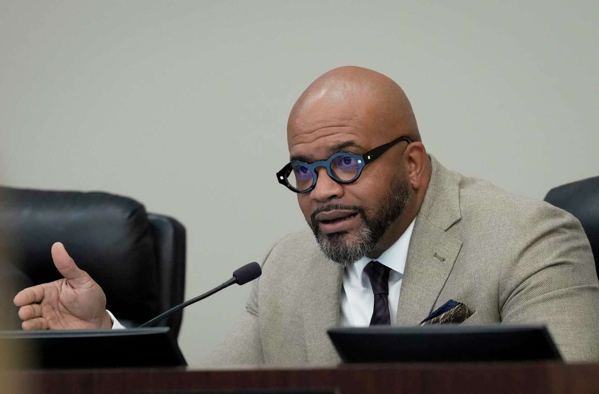 Humble ISD board votes to fire superintendent