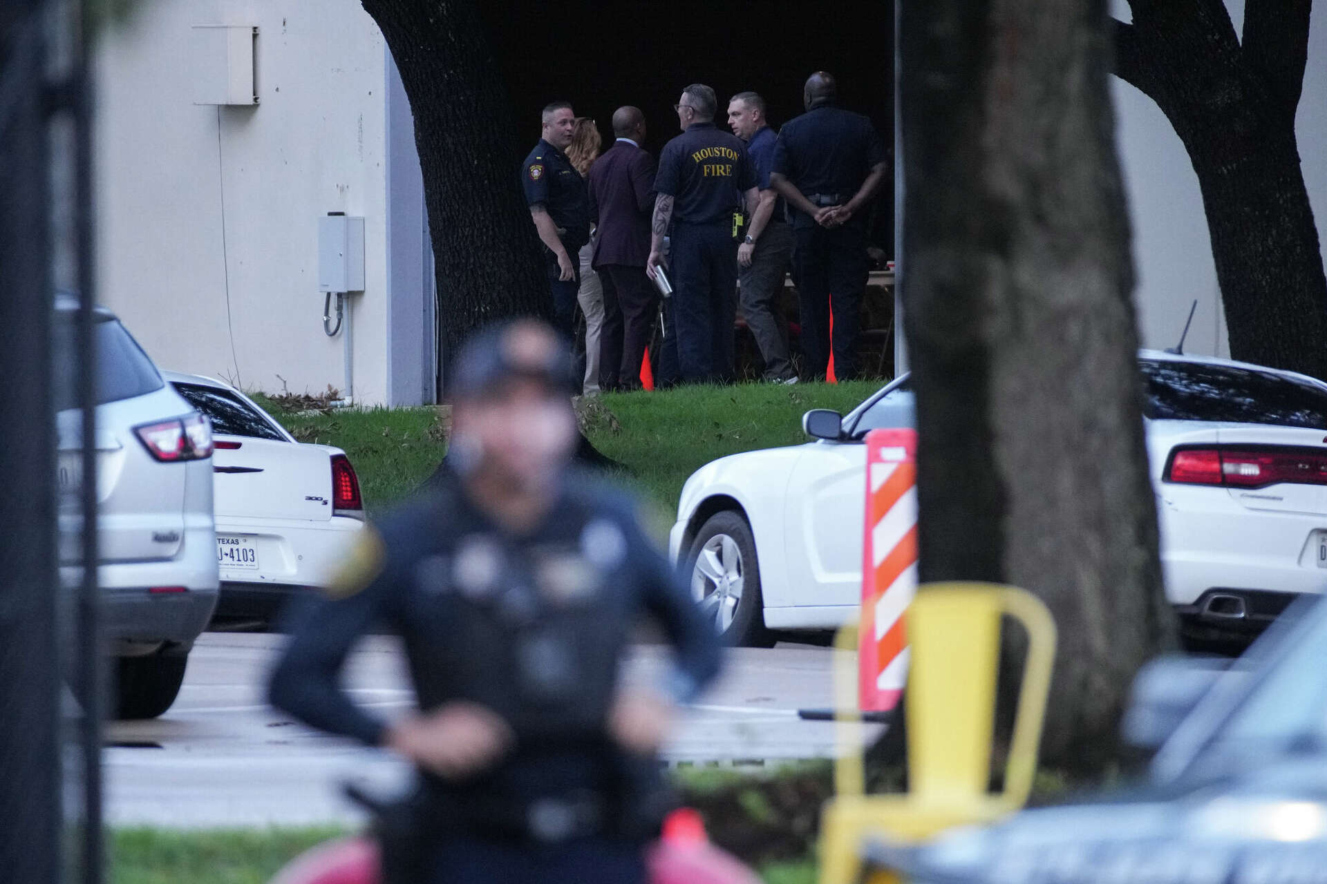 Houston bail bond conspiracy use fake papers, straw cosigners