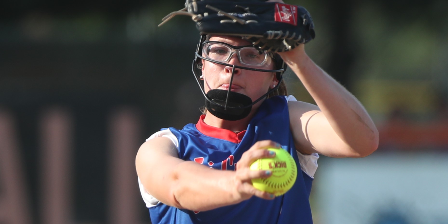 Mia Volpert leads Illinois to 11-1 win in tournament