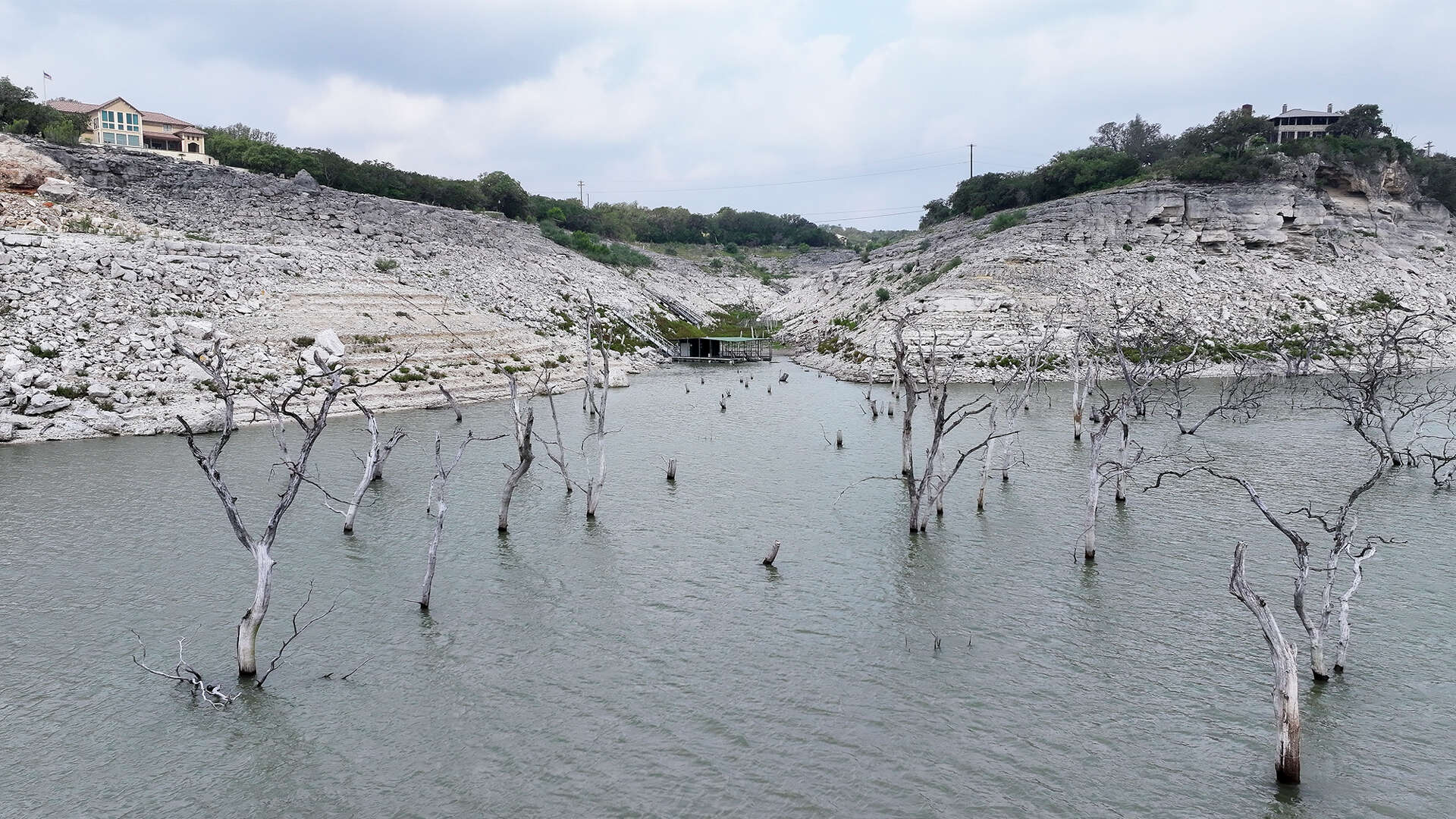 Medina Lake rising more now than in 5 years. Here’s by how much.