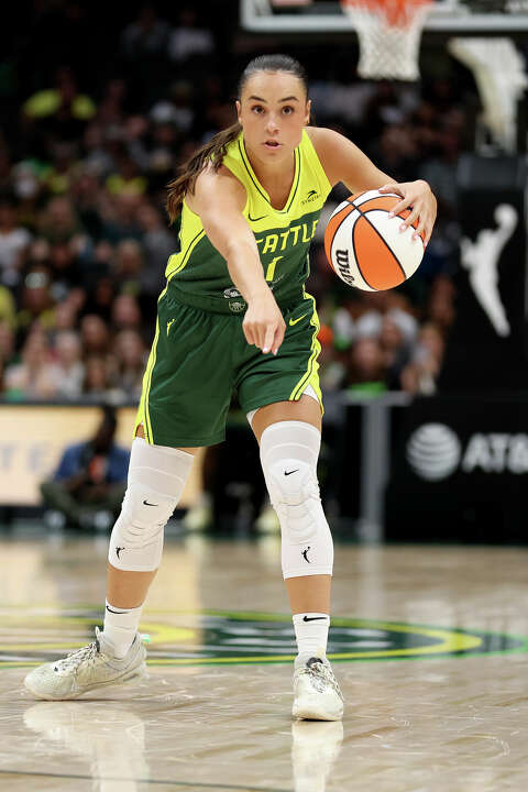 Former UConn star Nika Mühl enjoying first year in WNBA
