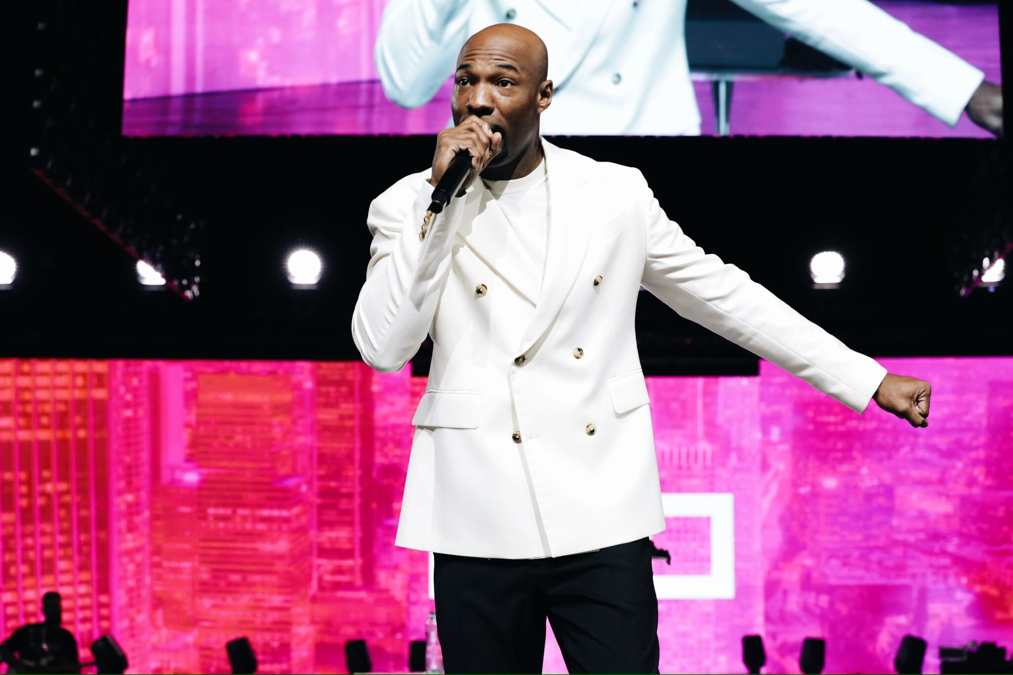 Pastor Keion Henderson relocates services to Joel Osteen's church