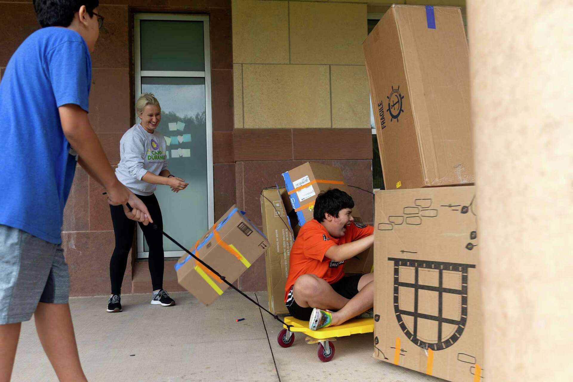 Camp at UTSA helps autistic youths, special education teachers