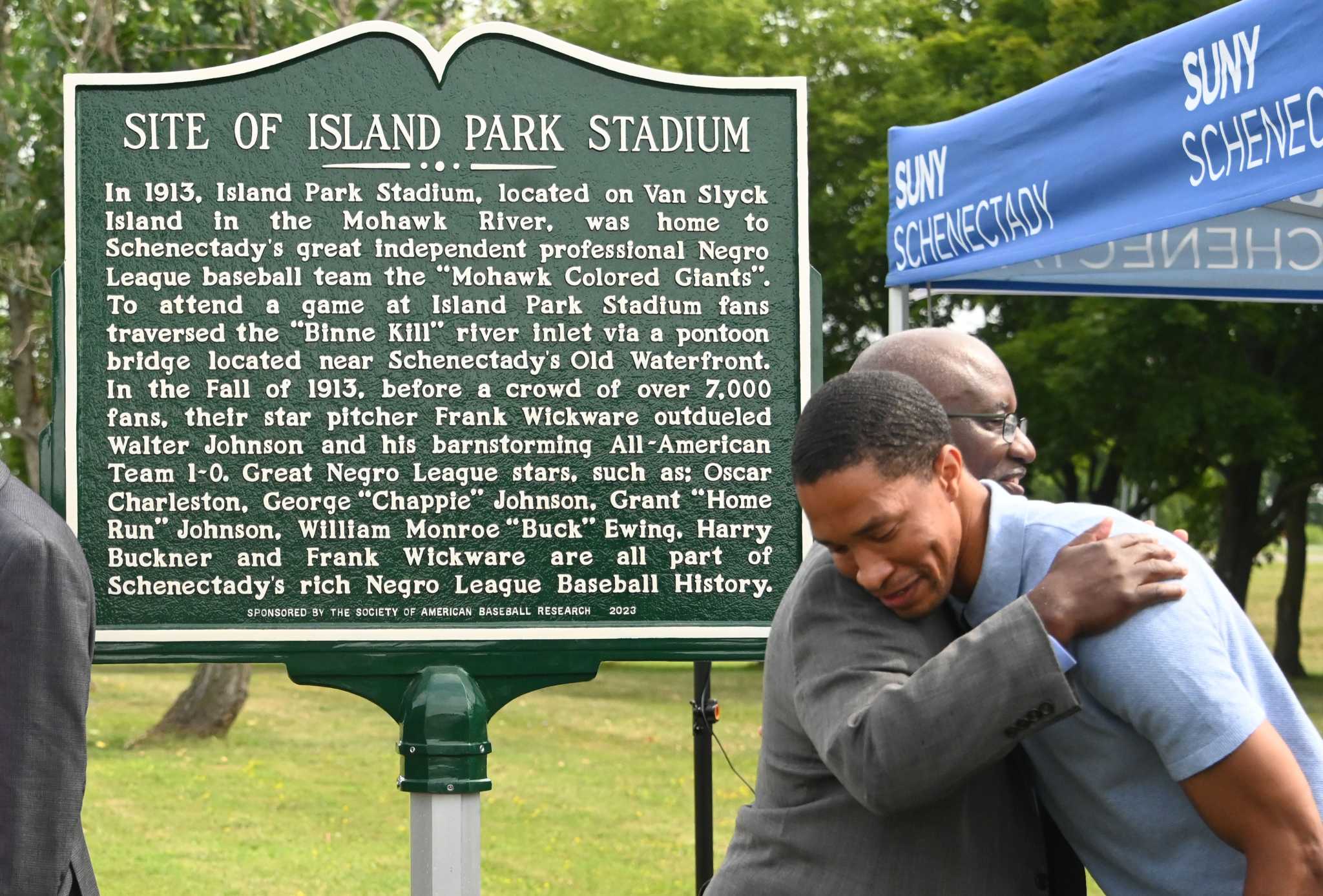 Historical marker honors Mohawk Giants