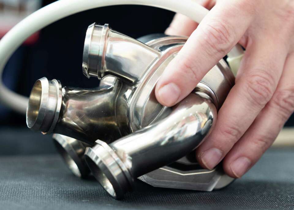 Texas Heart Institute makes 'groundbreaking' artificial heart implant