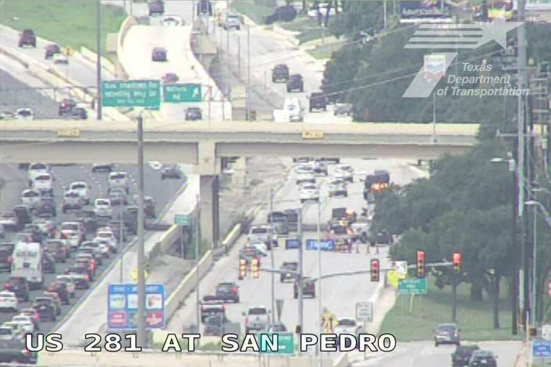 Major traffic delays on U.S. Highway 281 in San Antonio