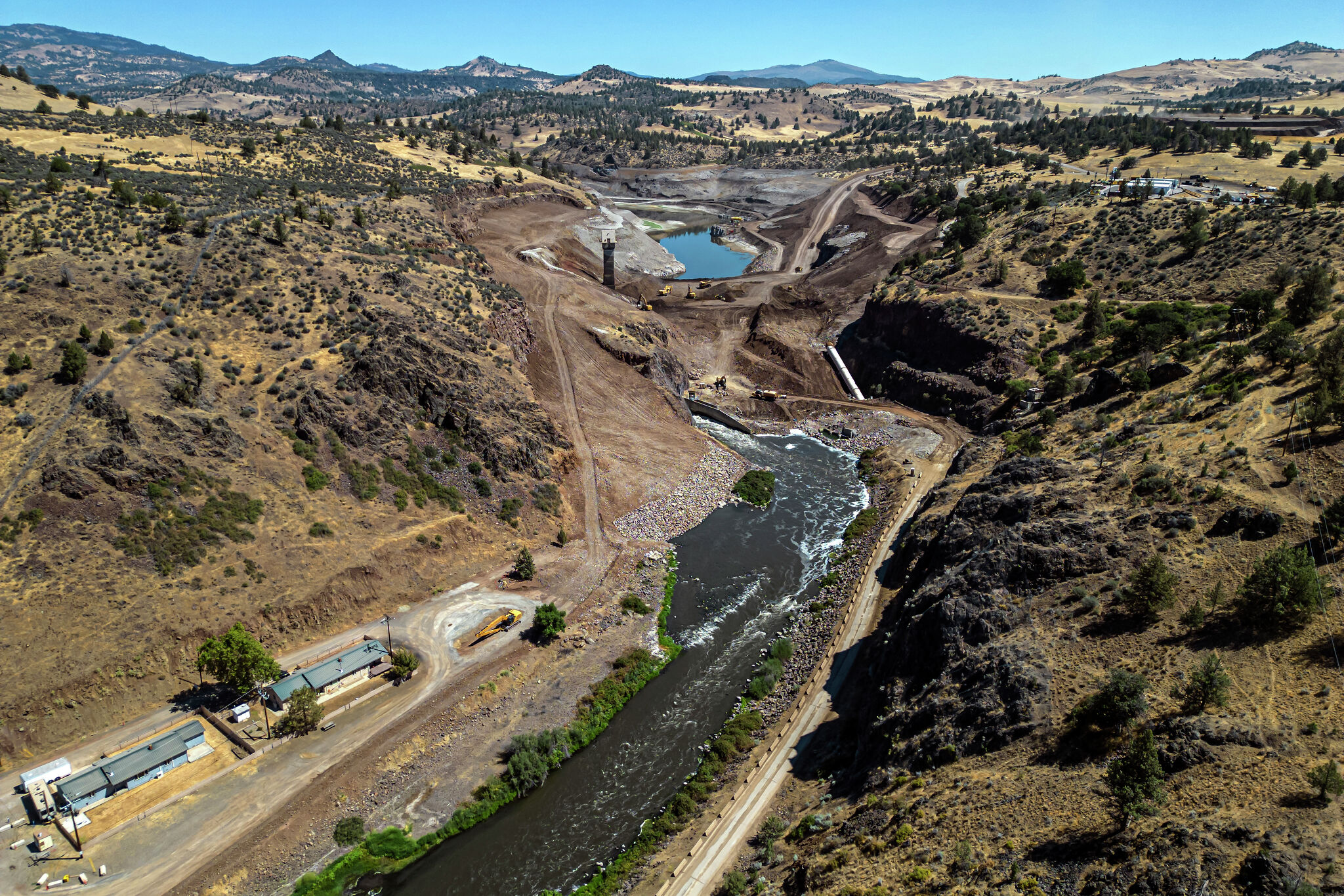 Huge California dam removal project on Klamath River ahead of schedule