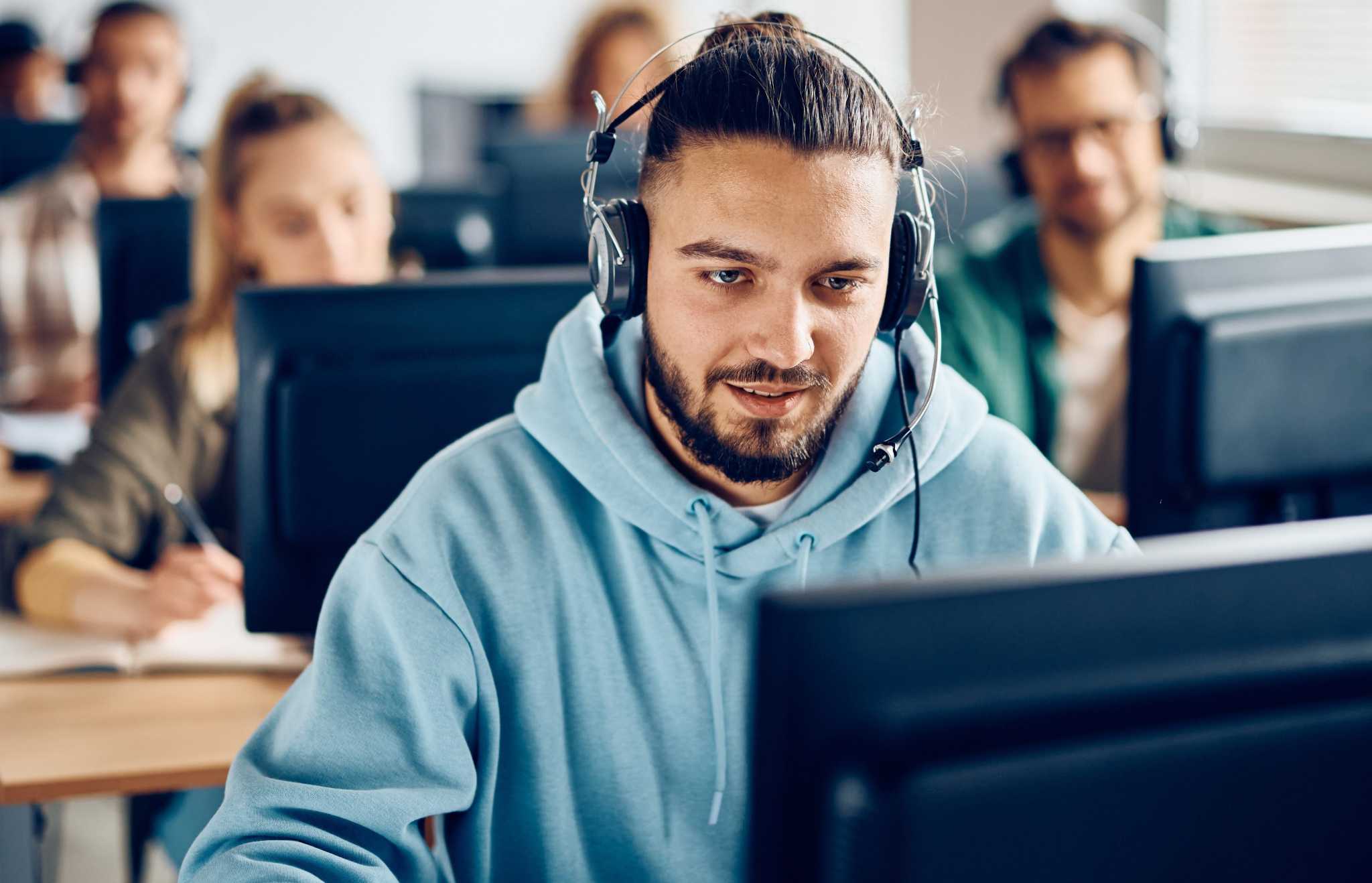 Jan Burns - Journalist Profile - Intelligent Relations