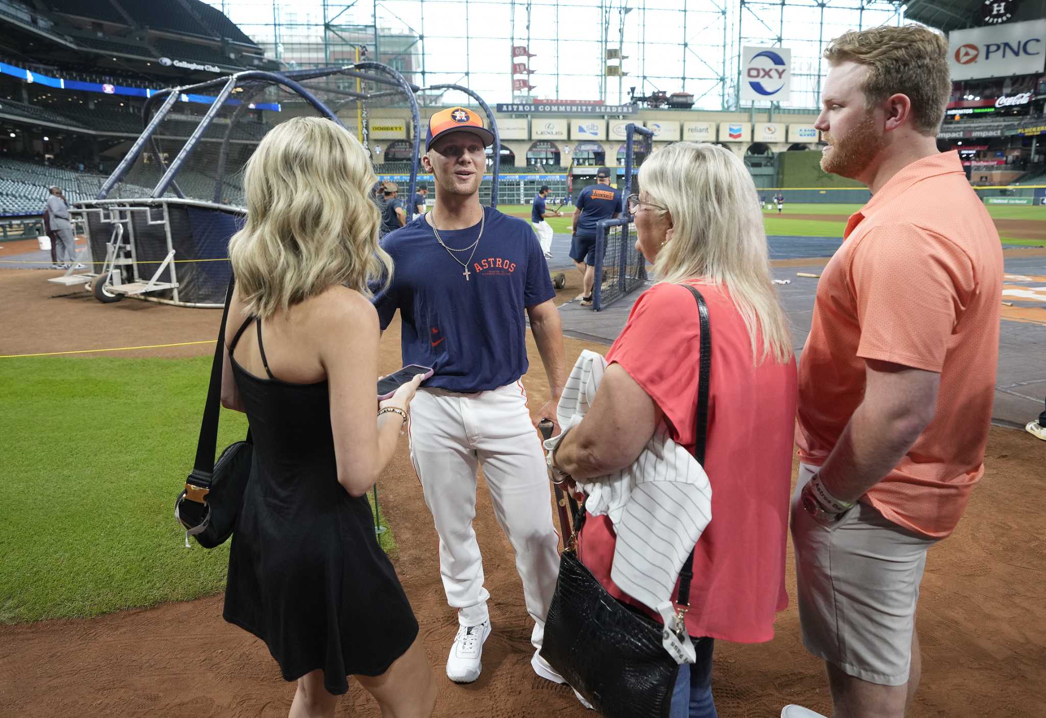Astros' first-round draft pick Walker Janek signs deal, fulfills dream