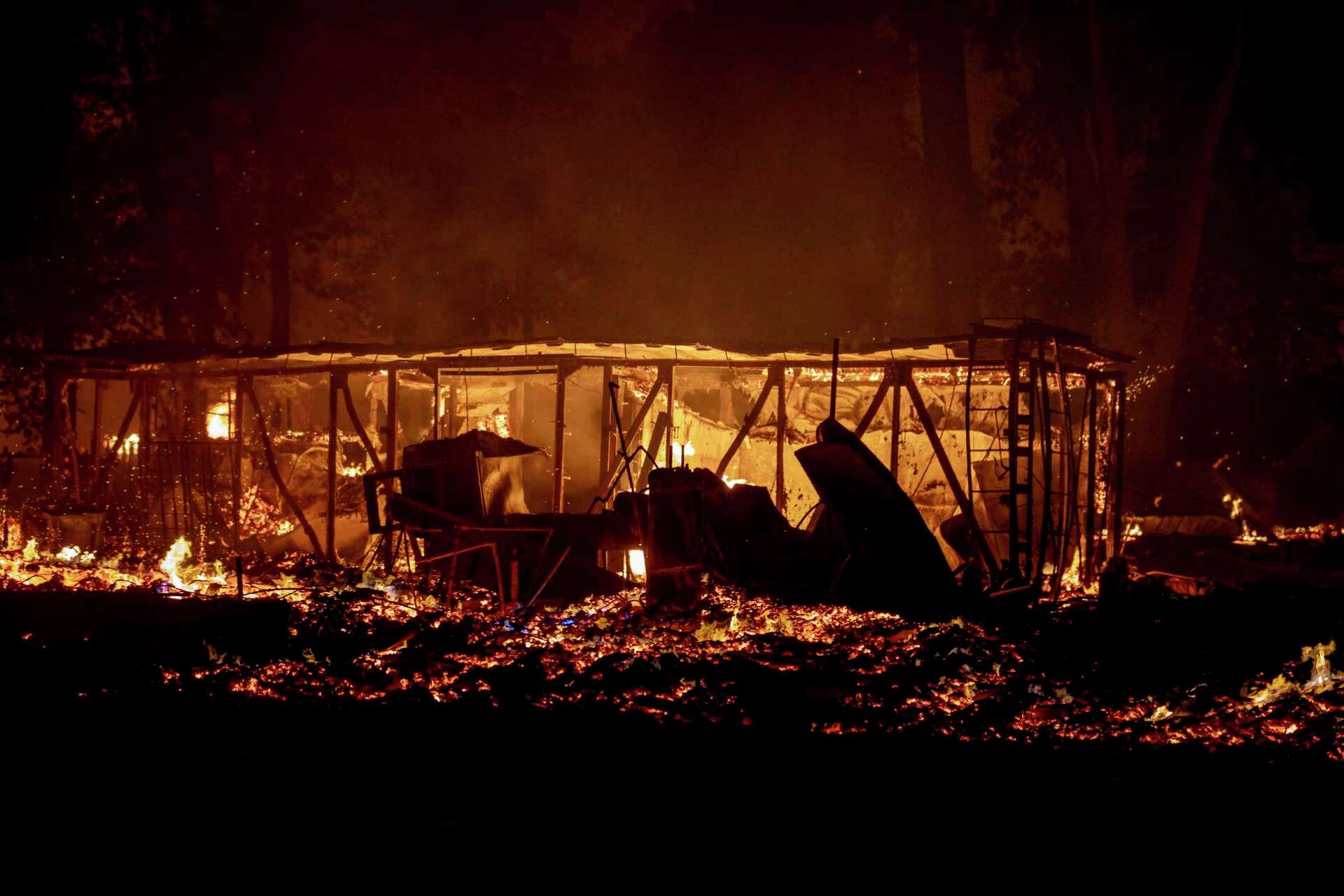 Park Fire near Chico crosses highway, surpasses 350,000 acres