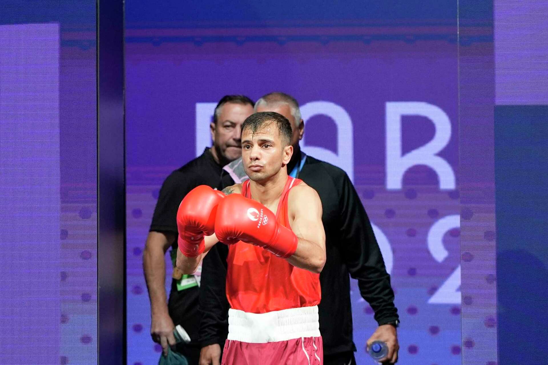 Olympic boxing: Spring's Roscoe Hill advances