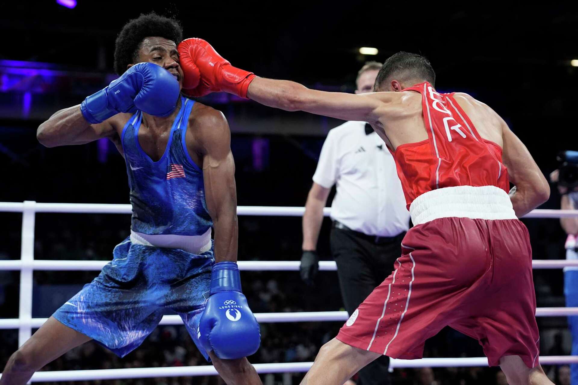 Olympic boxing: Spring's Roscoe Hill advances