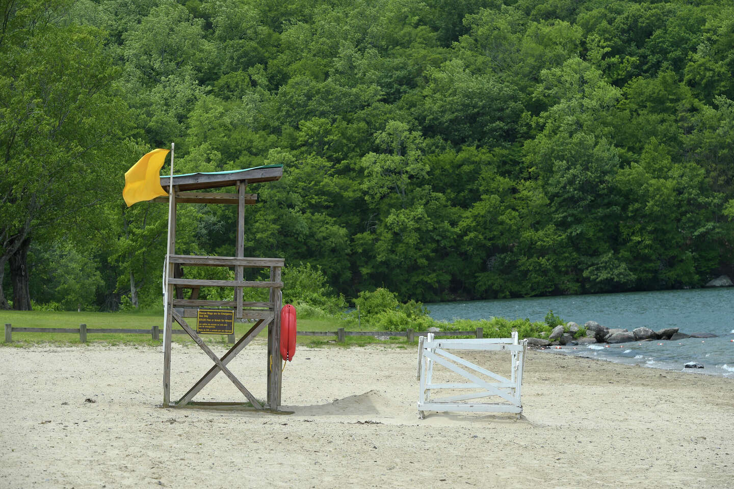 8 CT state park close after reaching capacity on Sunday, officials say