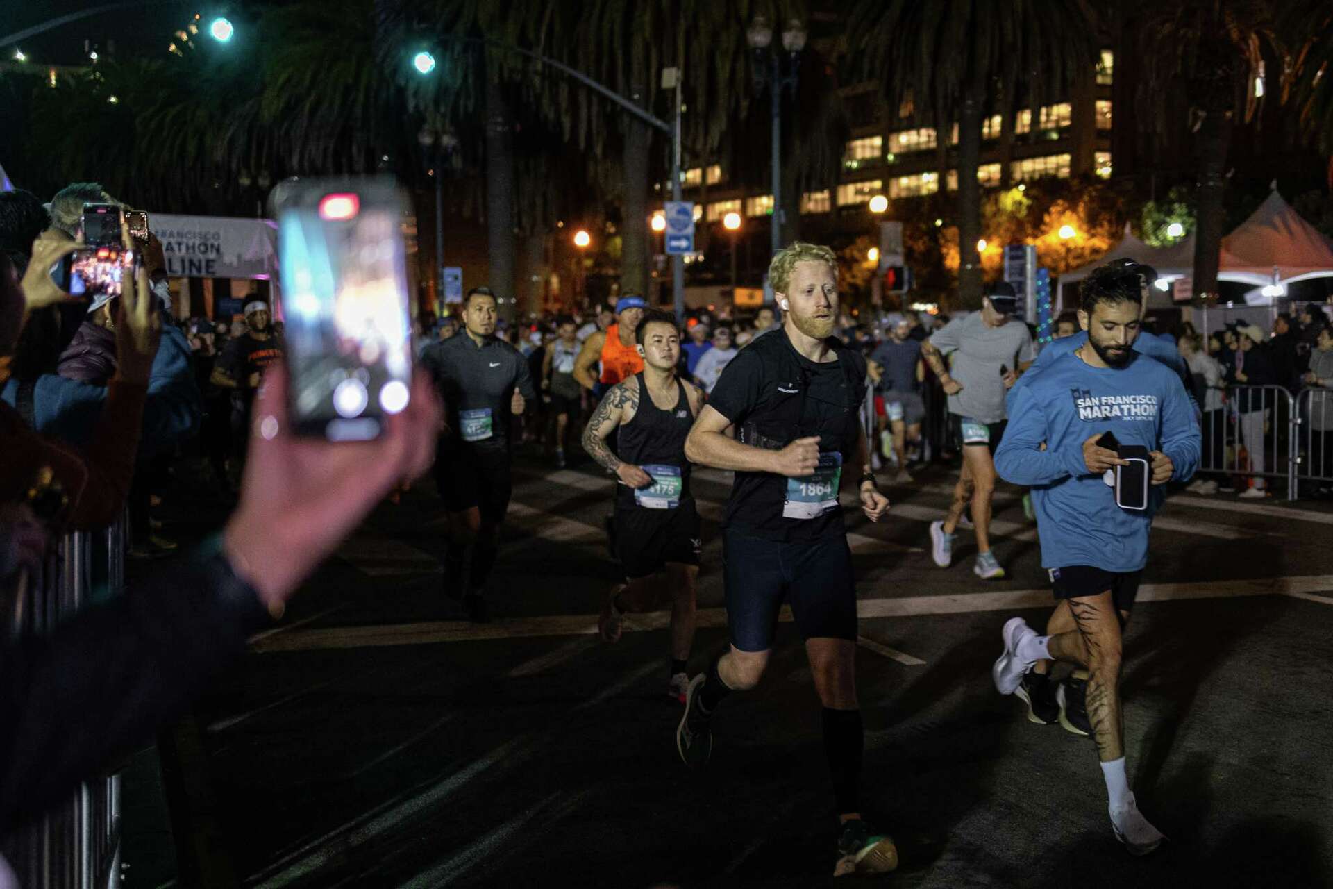 Thousands hit streets for SF Marathon. Here are the winners
