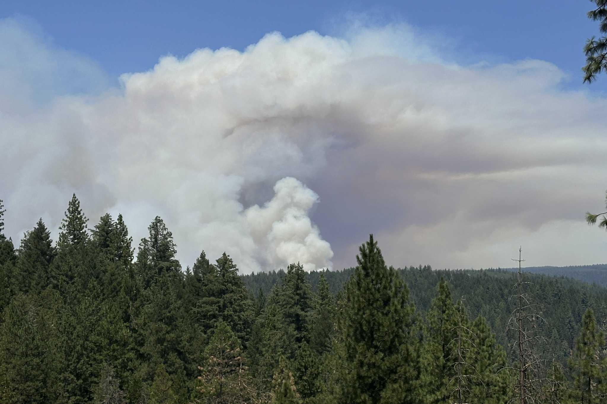 Here's where smoke from California's Park Fire is going