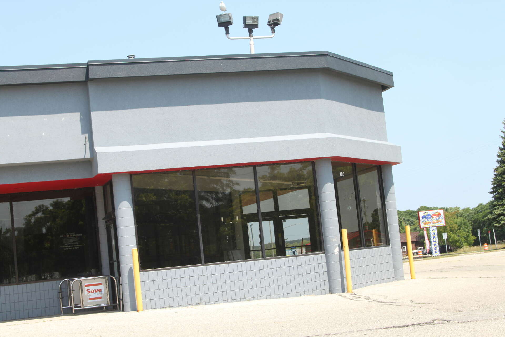New business to open in former Save A Lot building