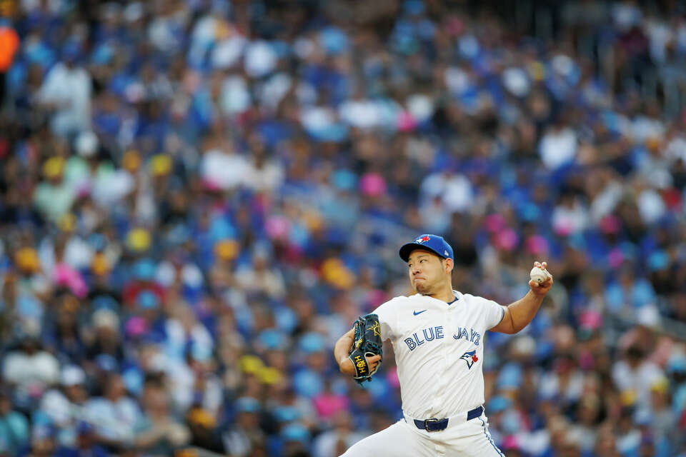 Yusei Kikuchi: Everything to know about pitcher Astros landed in trade