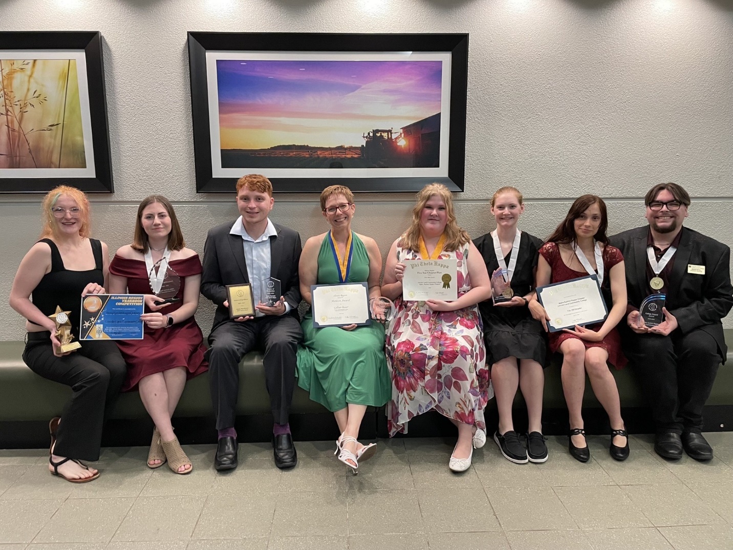 Lincoln Land Community College honor society earns Gold Star status