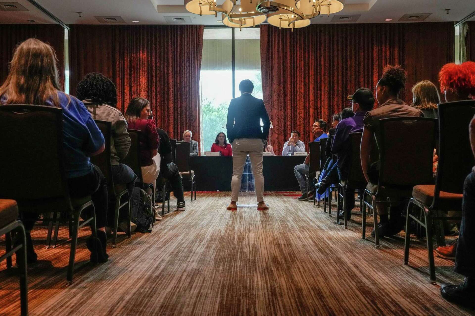 Texas Democratic lawmakers hold meeting to condemn HISD state takeover