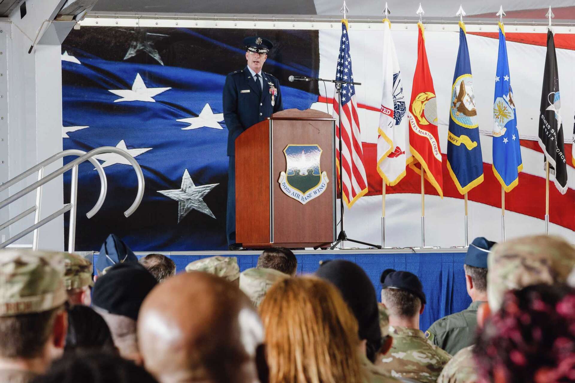 With pomp, pageantry, Joint Base San Antonio gets new commander