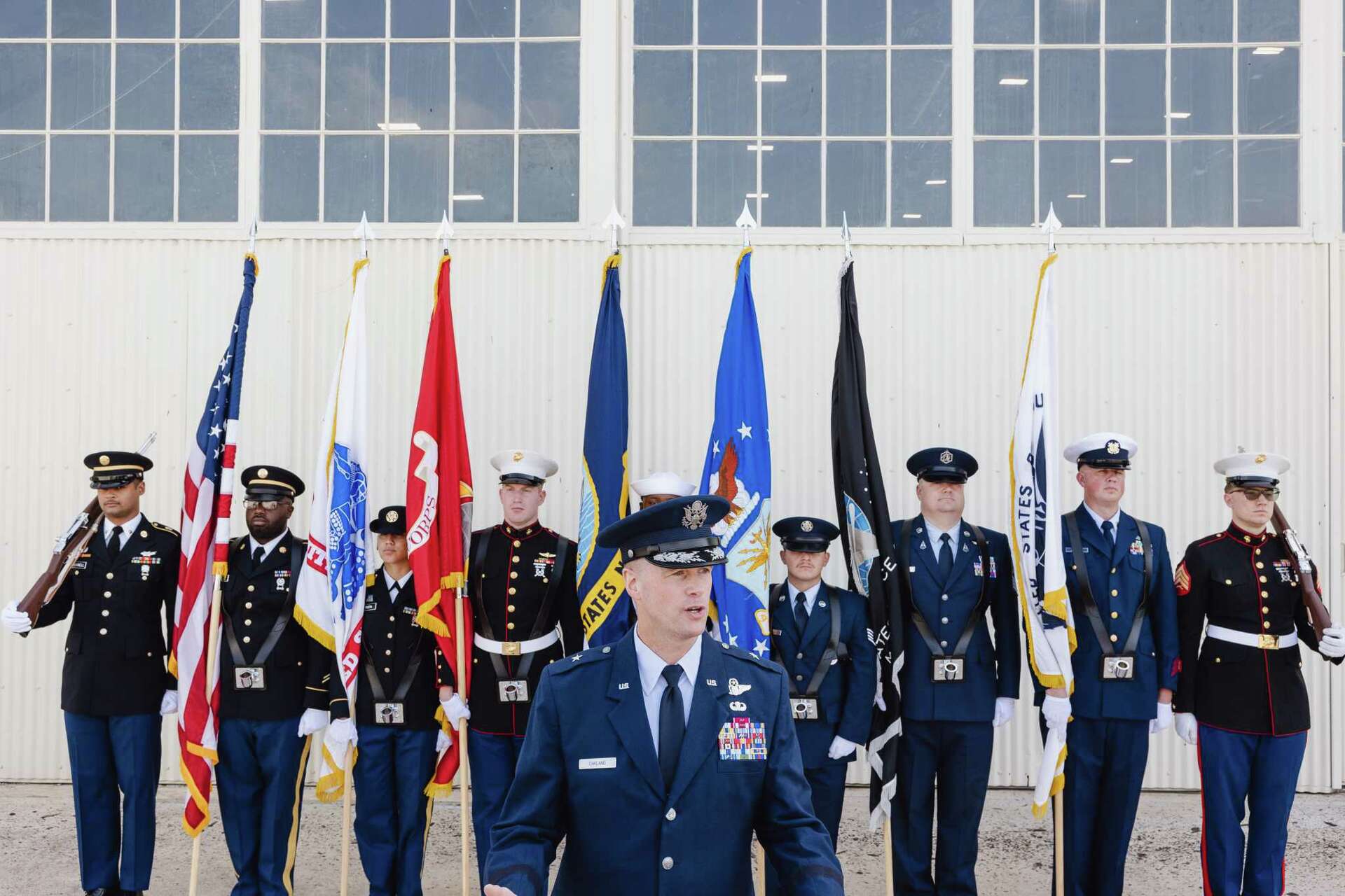 With pomp, pageantry, Joint Base San Antonio gets new commander