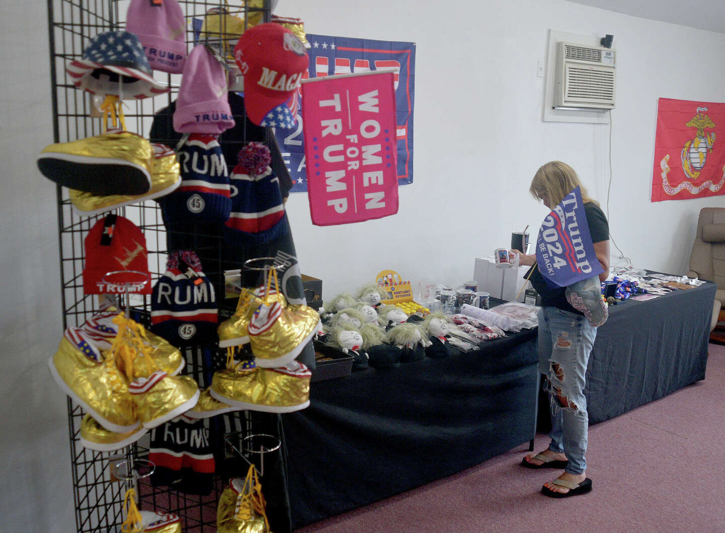 Trump paraphernalia store opens on Route 83 in Vernon