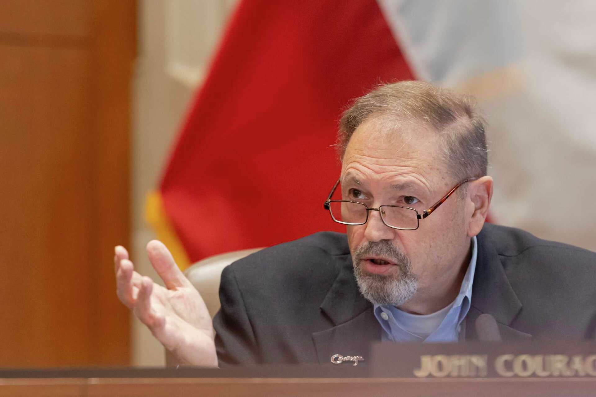 Likely mayoral contender makes push for major charter changes