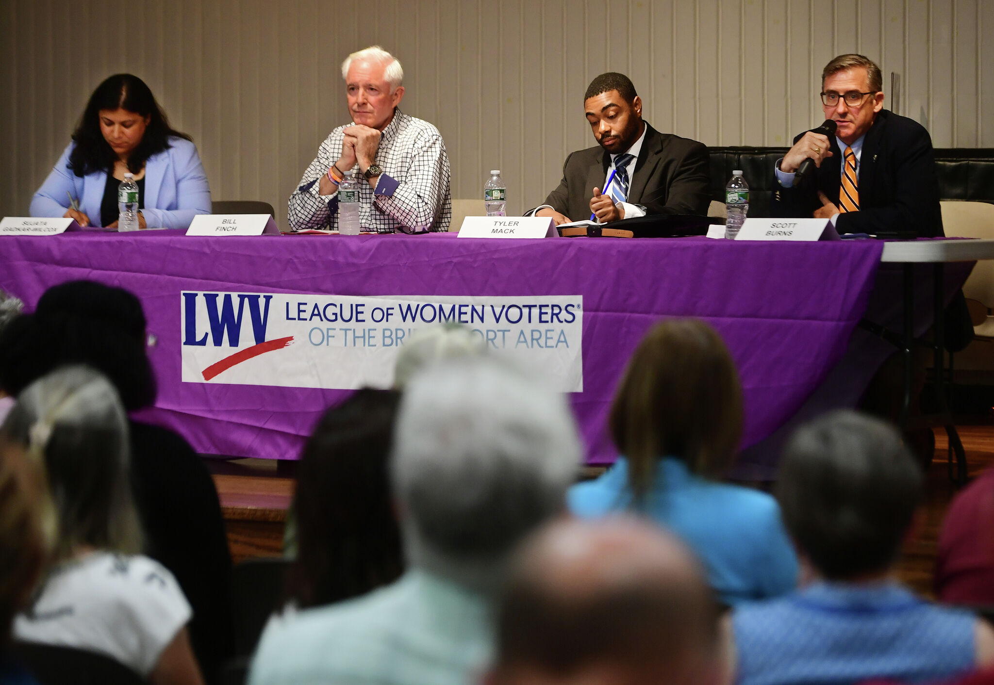 Trumbull Library held debate for 22nd District state Senate candidates