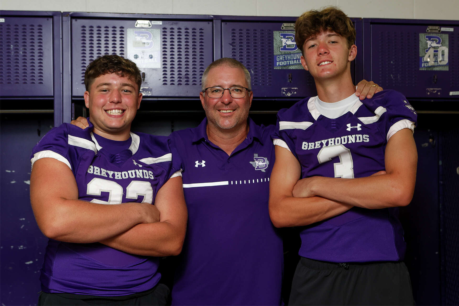 Che Hendrix and family at home with Boerne football program