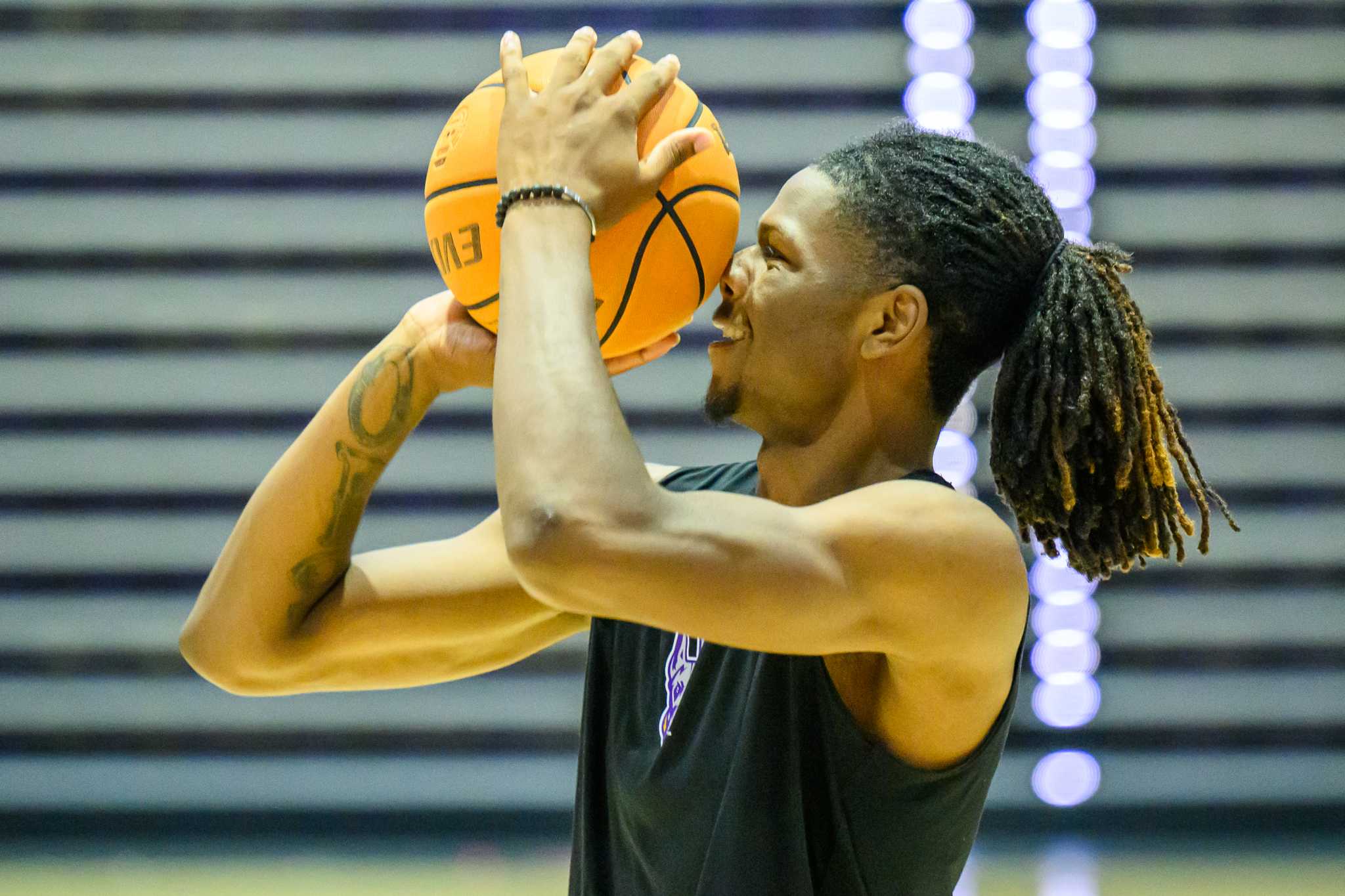 UAlbany basketball's Aaron Reddish, Zane Adnan enter transfer portal